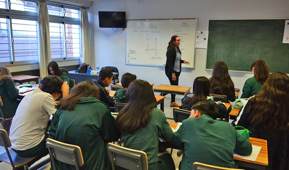Secundaria prepara cambios curriculares y reglamentarios para 2026 y ...
