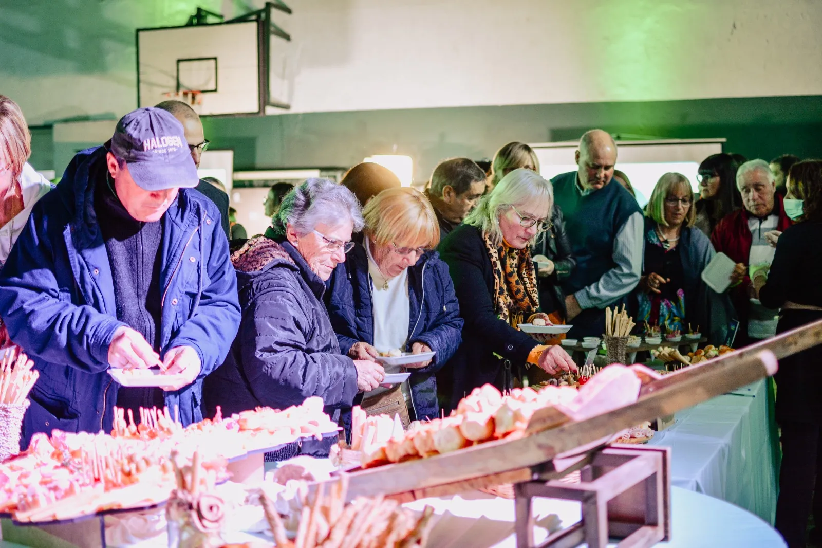 Este sábado se llevo adelante la cuarta edición de Plaza de Sabores en ...