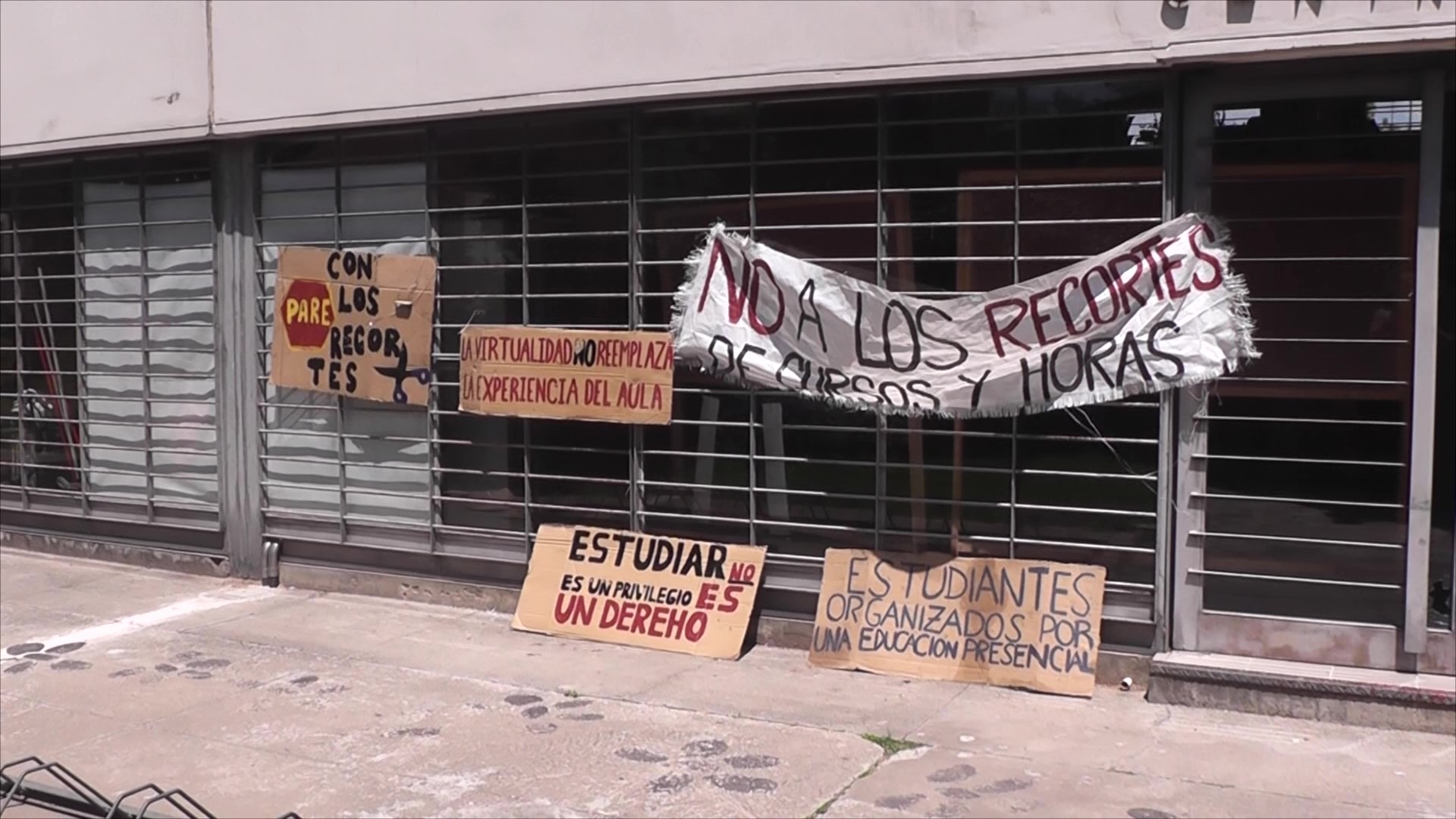 Docentes y estudiantes del CERP marchan hoy en Colonia ante el anuncio ...