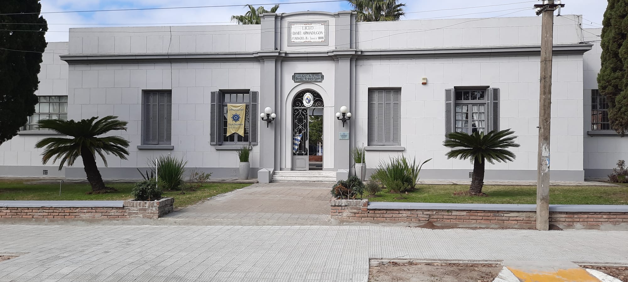 El Liceo Daniel Armand Ugon abre inscripciones para el año lectivo 2026 ...